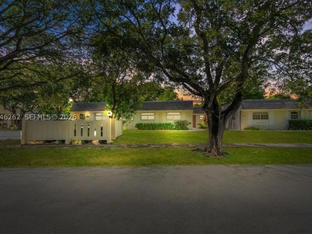 Luxury apartment complex for rent in Miami, Florida