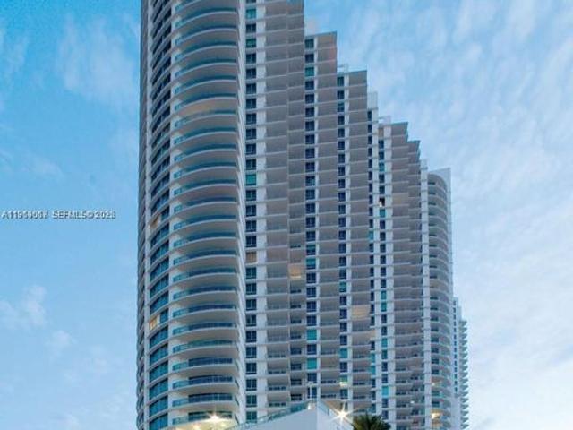 Luxury apartment complex for rent in Miami, Florida