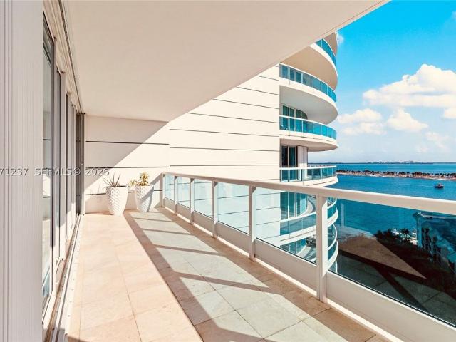 Luxury apartment complex for rent in Miami, Florida