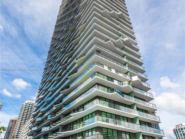 Luxury apartment complex for rent in Miami, Florida