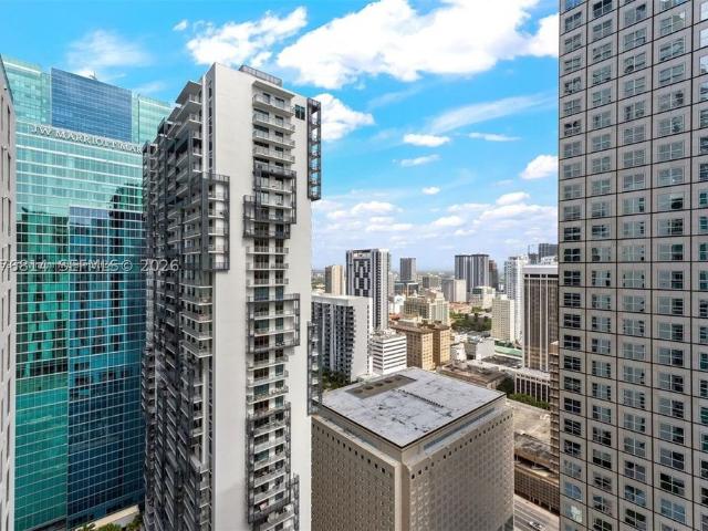Luxury apartment complex for rent in Miami, Florida