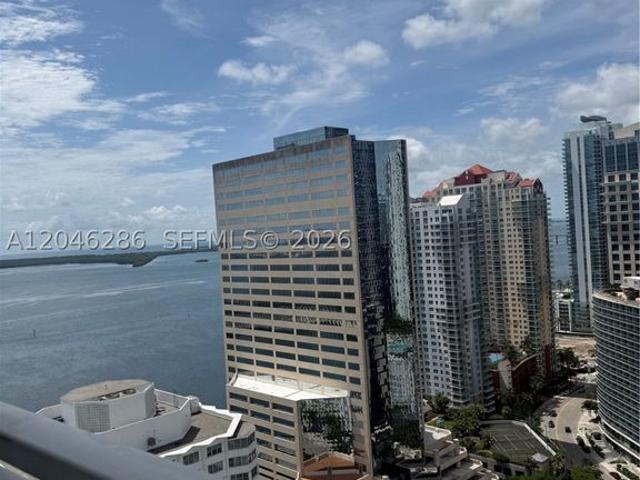 Luxury apartment complex for rent in Miami, Florida