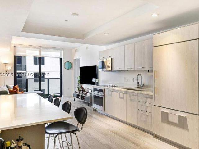 Luxury apartment complex for rent in Miami, Florida