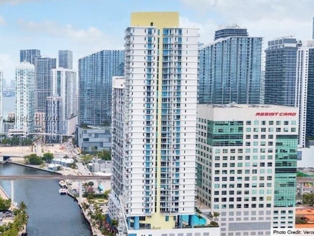 Luxury apartment complex for rent in Miami, Florida