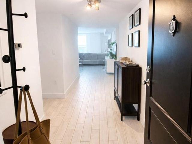 Luxury apartment complex for rent in Miami, Florida