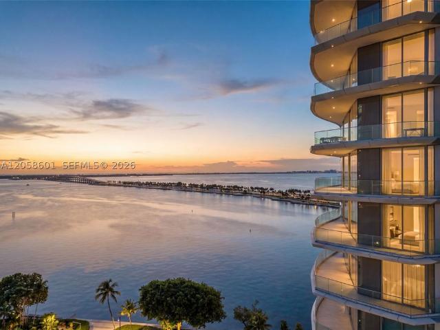 Luxury apartment complex for rent in Miami, Florida