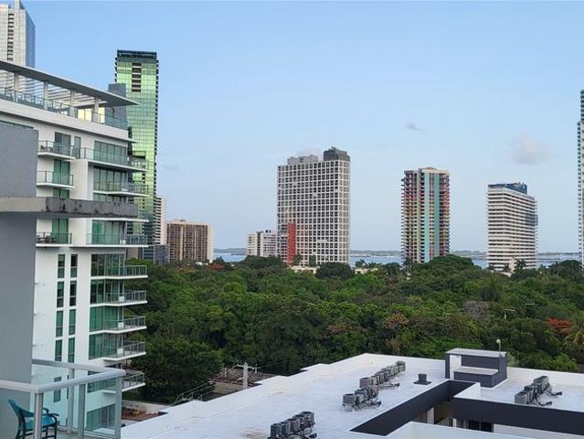 Luxury apartment complex for rent in Miami, Florida