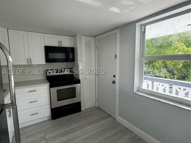 Luxury apartment complex for rent in Miami, Florida