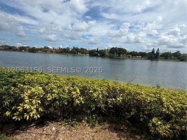 Luxury apartment complex for rent in Miami, Florida