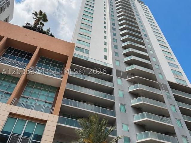 Luxury apartment complex for rent in Miami, Florida