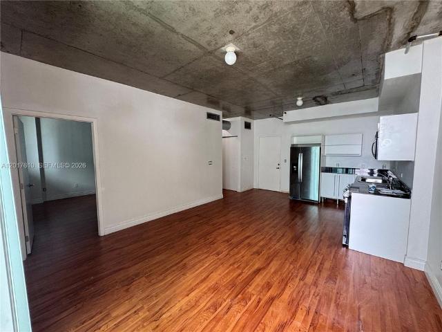 Luxury apartment complex for rent in Miami, Florida