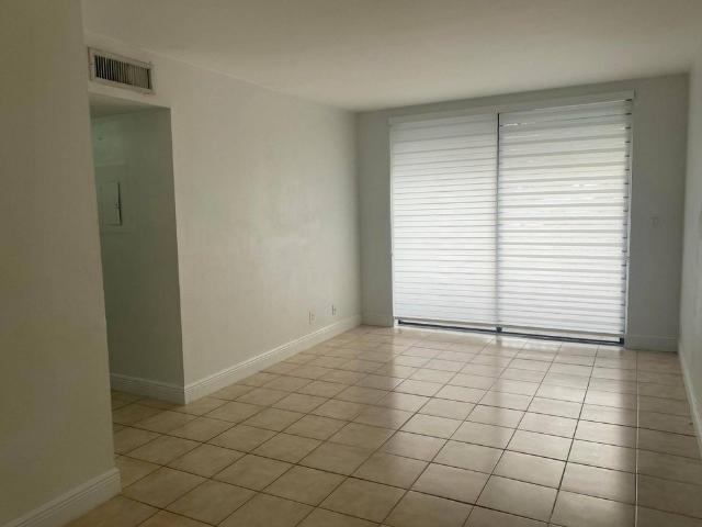 Luxury apartment complex for rent in Miami, Florida