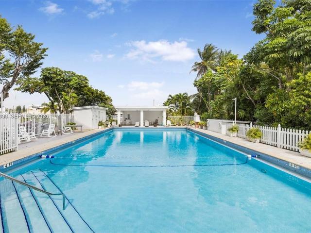 Luxury apartment complex for rent in Miami, Florida