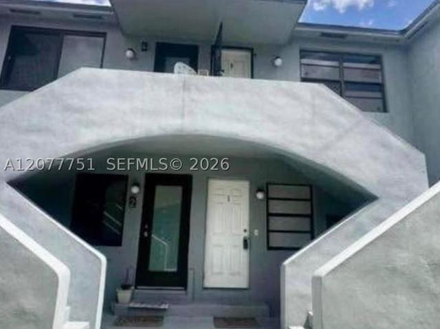Luxury apartment complex for rent in Miami, Florida