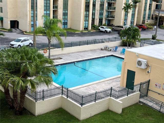 Luxury apartment complex for rent in Miami, Florida
