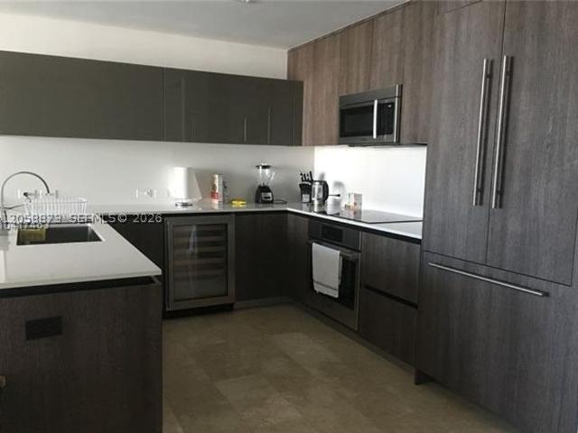 Luxury apartment complex for rent in Miami, Florida