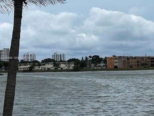 Luxury apartment complex for rent in Miami, Florida