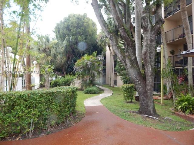 Luxury apartment complex for rent in Miami, Florida