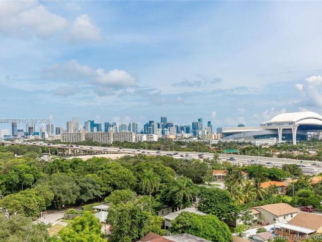 Luxury apartment complex for rent in Miami, Florida