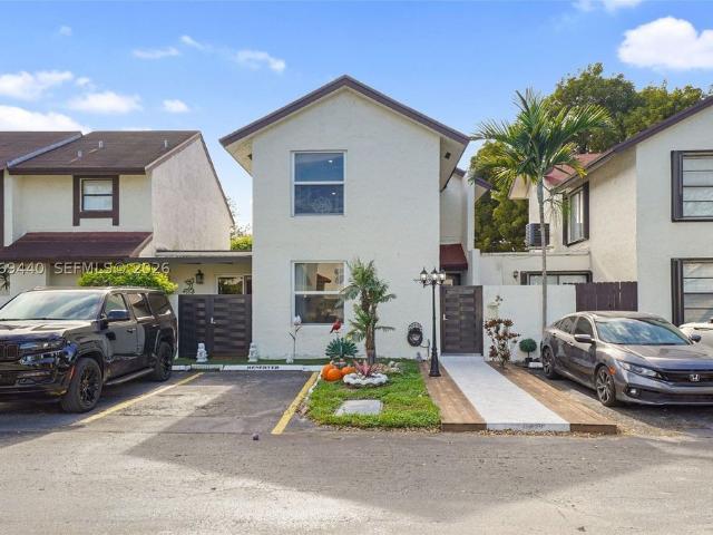 Luxury apartment complex for rent in Miami, Florida