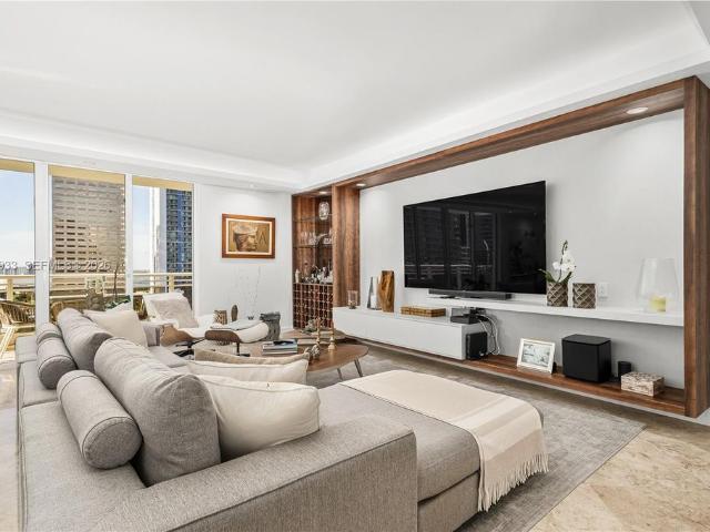 Luxury apartment complex for rent in Miami, Florida