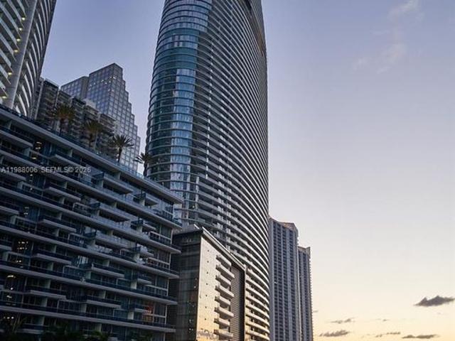 Luxury apartment complex for rent in Miami, Florida