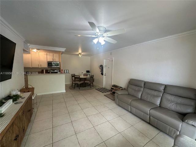 Luxury apartment complex for rent in Miami, Florida