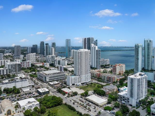 Luxury apartment complex for rent in Miami, Florida