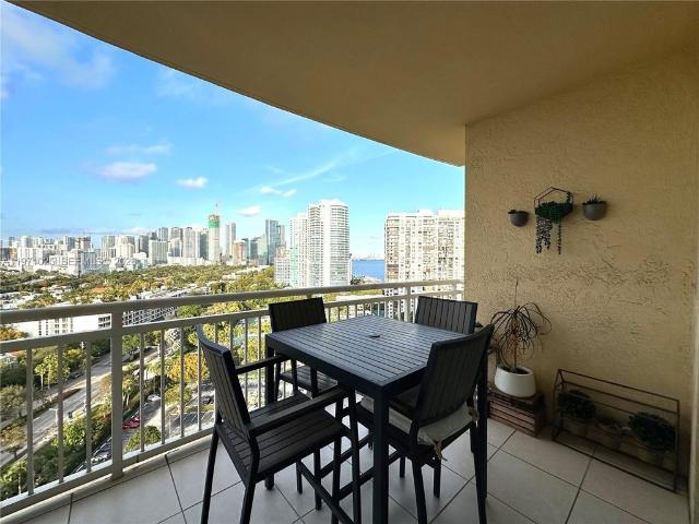 Luxury apartment complex for rent in Miami, Florida