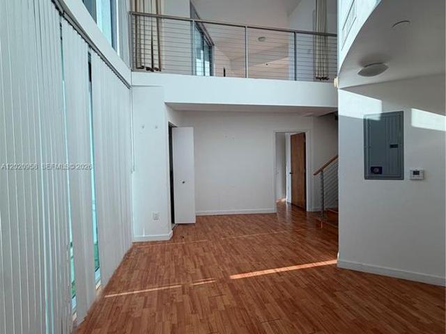 Luxury apartment complex for rent in Miami, Florida