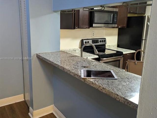 Luxury apartment complex for rent in Miami, Florida