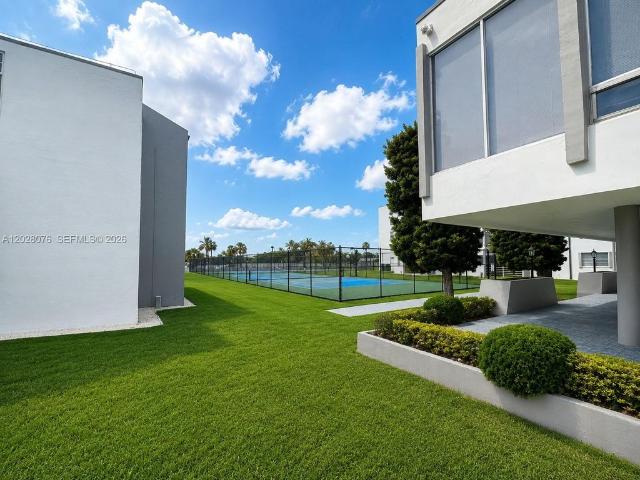 Luxury apartment complex for rent in Miami, Florida