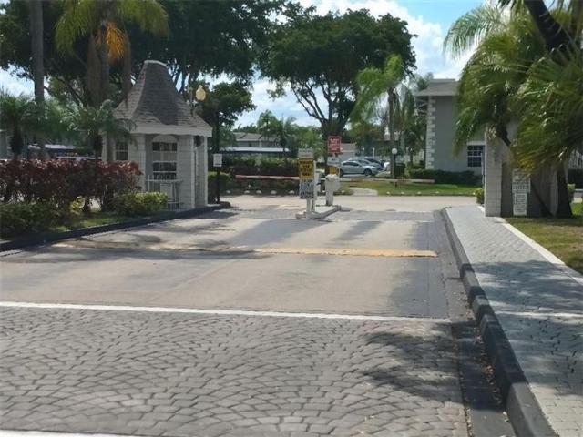 Luxury apartment complex for rent in Miami, Florida