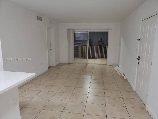 Luxury apartment complex for rent in Miami, Florida