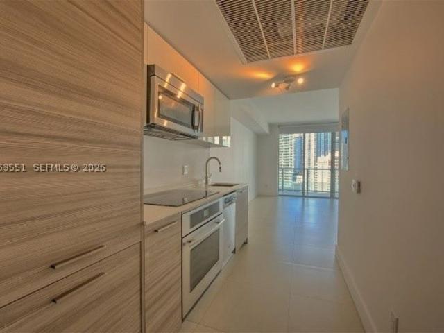 Luxury apartment complex for rent in Miami, Florida