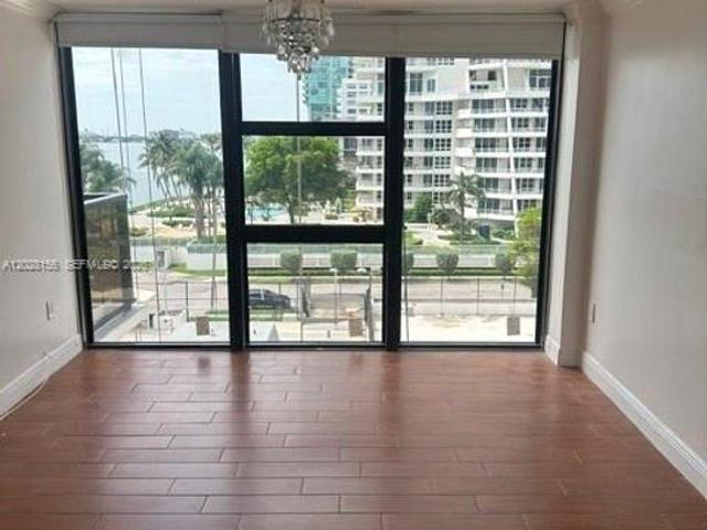 Luxury apartment complex for rent in Miami, Florida