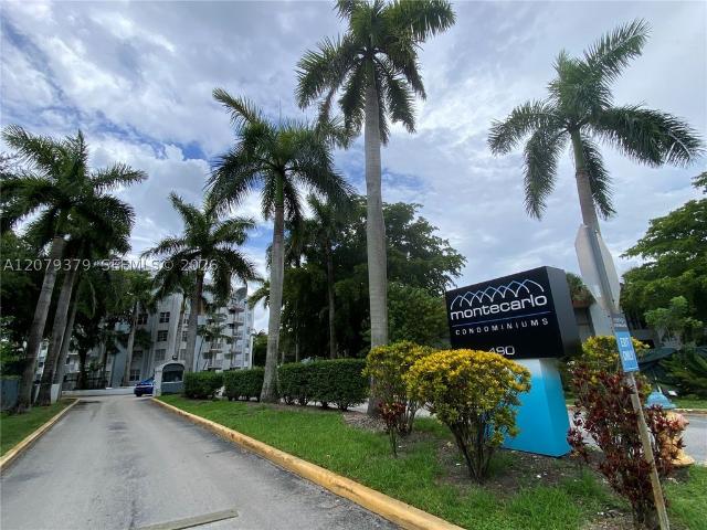 Luxury apartment complex for rent in Miami, Florida