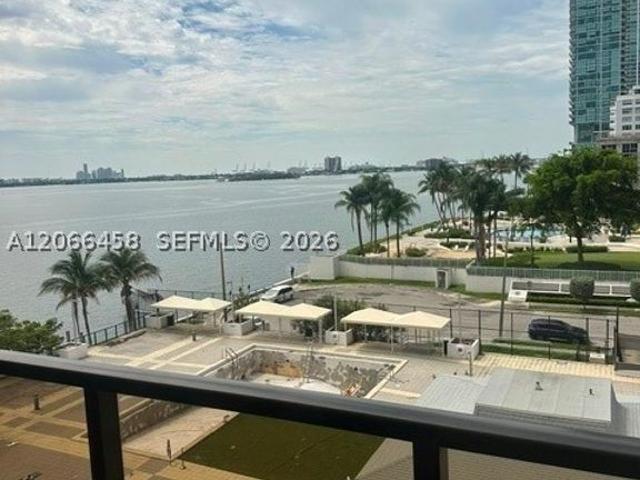 Luxury apartment complex for rent in Miami, Florida
