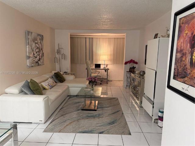 Luxury apartment complex for rent in Miami, Florida