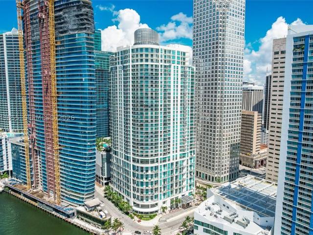 Luxury apartment complex for rent in Miami, Florida