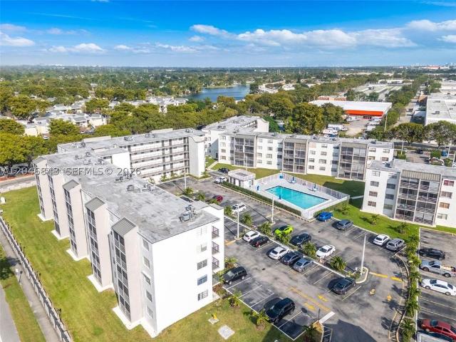 Luxury apartment complex for rent in Miami, Florida