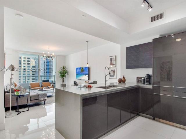 Luxury apartment complex for rent in Miami, Florida