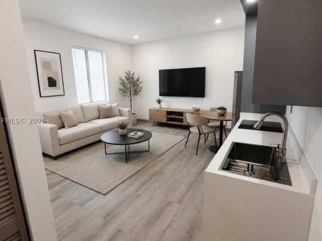 Luxury apartment complex for rent in Miami, Florida