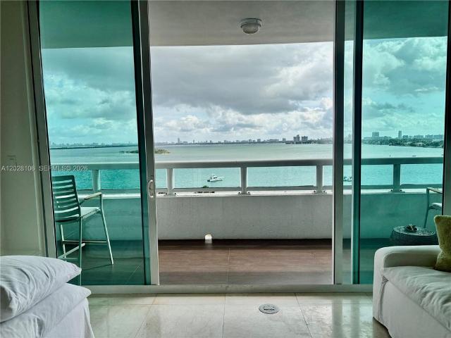 Luxury apartment complex for rent in Miami, Florida