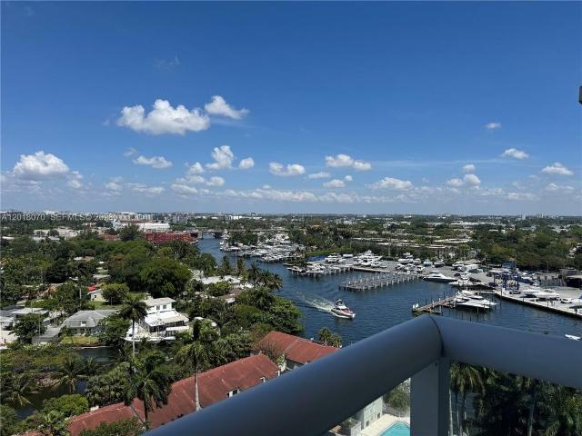 Luxury apartment complex for rent in Miami, Florida