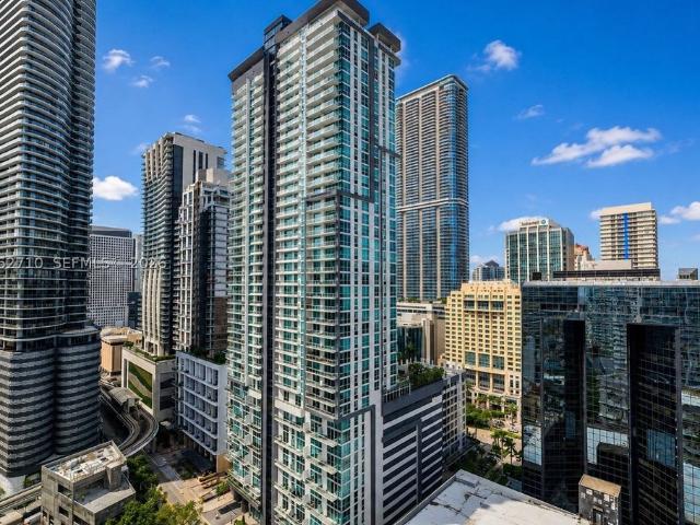 Luxury apartment complex for rent in Miami, Florida