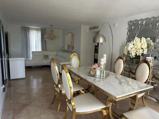 Luxury apartment complex for rent in Miami, Florida