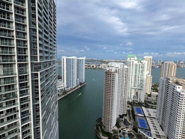Luxury apartment complex for rent in Miami, Florida