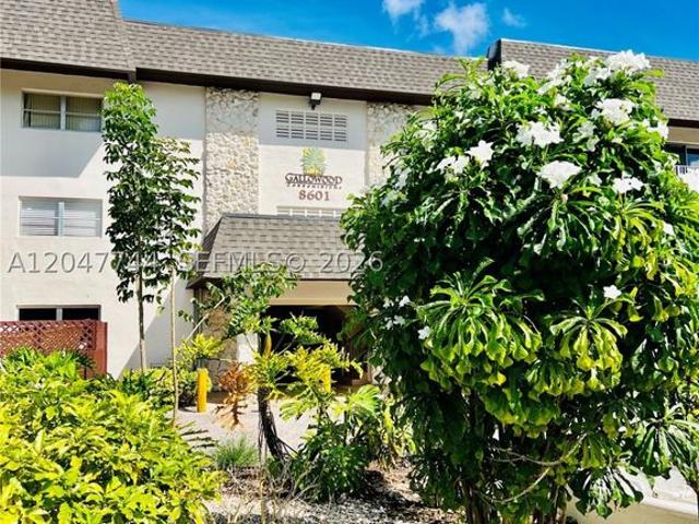 Luxury apartment complex for rent in Miami, Florida