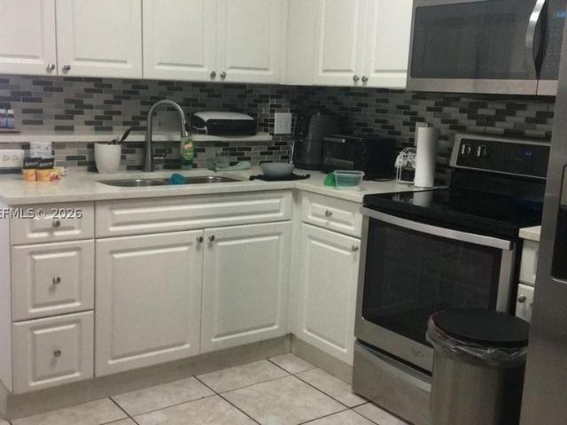 Luxury apartment complex for rent in Miami, Florida